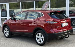 Red Nissan Qashqai 2018 in Radviliskis, with an engine capacity of 1.20 L and mileage of 210 thousand km for 10950 €, photo 14 on AUTOMOTO.COM.LV