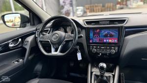 Red Nissan Qashqai 2018 in Radviliskis, with an engine capacity of 1.20 L and mileage of 210 thousand km for 10950 €, photo 15 on AUTOMOTO.COM.LV