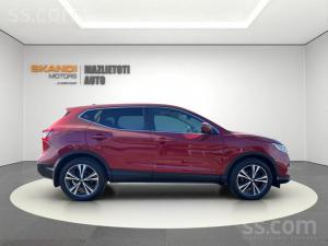 Red Nissan Qashqai 2018 in Riga, with an engine capacity of 1.20 L and mileage of 94 thousand km for 11290 €, photo 8 on AUTOMOTO.COM.LV