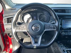 Red Nissan Qashqai 2018 in Riga, with an engine capacity of 1.20 L and mileage of 94 thousand km for 11290 €, photo 11 on AUTOMOTO.COM.LV
