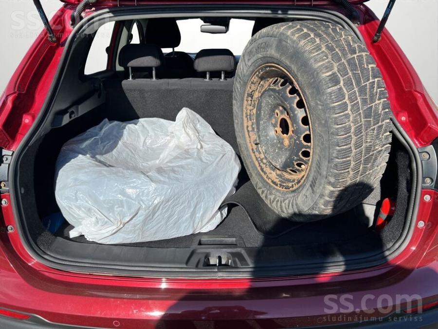 Red Nissan Qashqai 2018 in Riga, with an engine capacity of 1.20 L and mileage of 94 thousand km for 11290 €, photo 16 on AUTOMOTO.COM.LV