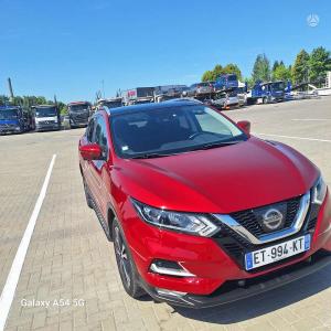 Red Nissan Qashqai 2018 in Taurage, with an engine capacity of 1.60 L and mileage of 186 thousand km for 10999 €, photo  on AUTOMOTO.COM.LV