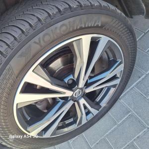 Red Nissan Qashqai 2018 in Taurage, with an engine capacity of 1.60 L and mileage of 186 thousand km for 10999 €, photo 18 on AUTOMOTO.COM.LV