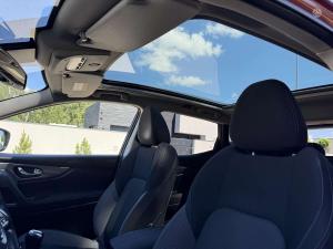 Sarkans Nissan Qashqai 2018 Tauragė, ar dzinēja tilpumu 1.60 L un nobraukumu 148 tūkst. km par 12500 €, foto 17 vietnē AUTOMOTO.COM.LV