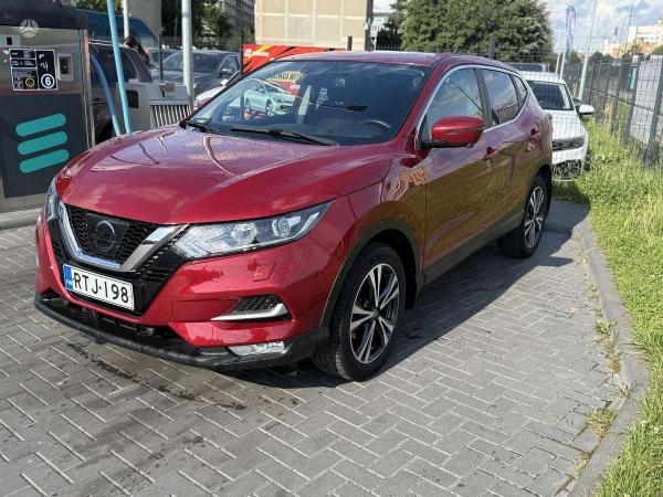 Red Nissan Qashqai 2018 in Kaunas, with an engine capacity of 1.20 L and mileage of 91 thousand km for 11349 €, photo 3 on AUTOMOTO.COM.LV