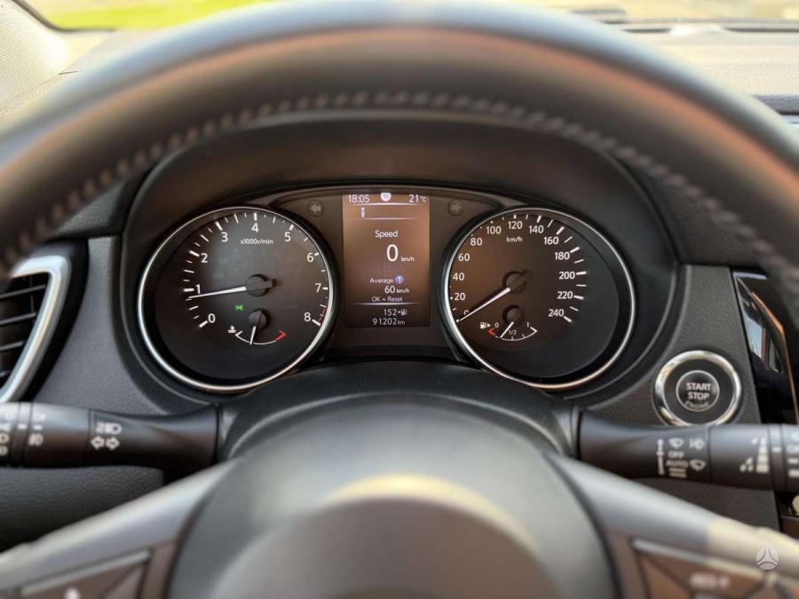 Красный Ниссан Кашкай 2018 в Каунас, объемом двигателя 1.20 л и пробегом 91 тыс. км за 11349 €, фото 26 на AUTOMOTO.COM.LV