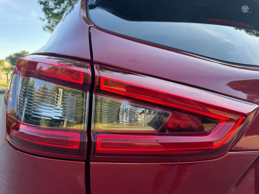 Sarkans Nissan Qashqai 2018 Tauragė, ar dzinēja tilpumu 1.60 L un nobraukumu 194 tūkst. km par 11900 €, foto 11 vietnē AUTOMOTO.COM.LV