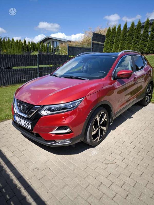 Red Nissan Qashqai 2018 in Vilnius, with an engine capacity of 1.60 L and mileage of 115 thousand km for 13000 €, photo 6 on AUTOMOTO.COM.LV