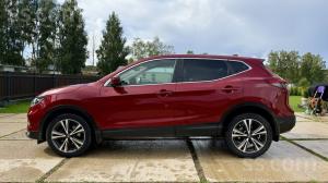 Red Nissan Qashqai 2018 in Riga, with an engine capacity of 1.20 L and mileage of 92 thousand km for 12300 €, photo 5 on AUTOMOTO.COM.LV