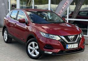 Red Nissan Qashqai 2018 in Radviliskis, with an engine capacity of 1.20 L and mileage of 210 thousand km for 9950 €, photo 3 on AUTOMOTO.COM.LV