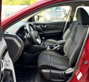 Red Nissan Qashqai 2018 in Radviliskis, with an engine capacity of 1.20 L and mileage of 210 thousand km for 9950 €, photo 20 on AUTOMOTO.COM.LV