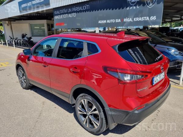 Nissan Qashqai 2018 Rīga vietnē Sarkans Nissan Qashqai 2018 Rīga, ar dzinēja tilpumu 1.20 L un nobraukumu 146 tūkst. km par 11900 €, foto 5 vietnē AUTOMOTO.COM.LV