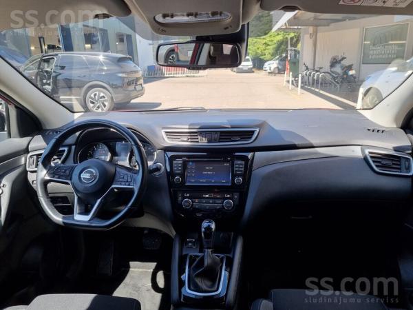 Nissan Qashqai 2018 Rīga vietnē Sarkans Nissan Qashqai 2018 Rīga, ar dzinēja tilpumu 1.20 L un nobraukumu 146 tūkst. km par 11900 €, foto 7 vietnē AUTOMOTO.COM.LV