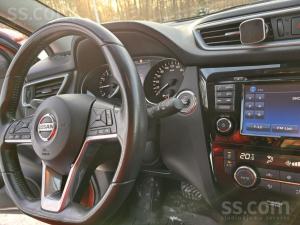 Red Nissan Qashqai 2019 in Riga, with an engine capacity of 1.20 L and mileage of 82 thousand km for 14500 €, photo 10 on AUTOMOTO.COM.LV