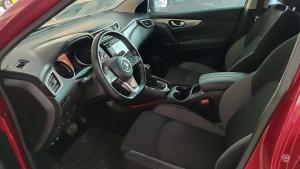 Red Nissan Qashqai 2019 in Siauliai, with an engine capacity of 1.33 L and mileage of 71 thousand km for 15400 €, photo 9 on AUTOMOTO.COM.LV