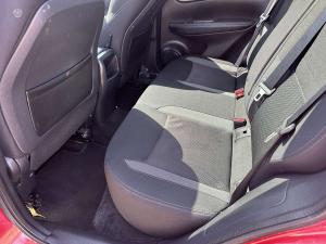 Red Nissan Qashqai 2019 in Alytus, with an engine capacity of 1.46 L and mileage of 250 thousand km for 10900 €, photo 9 on AUTOMOTO.COM.LV