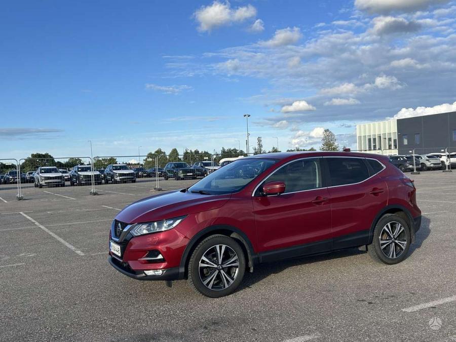 Sarkans Nissan Qashqai 2019 Viļņa, ar dzinēja tilpumu 1.33 L un nobraukumu 144 tūkst. km par 13300 €, foto 1 vietnē AUTOMOTO.COM.LV