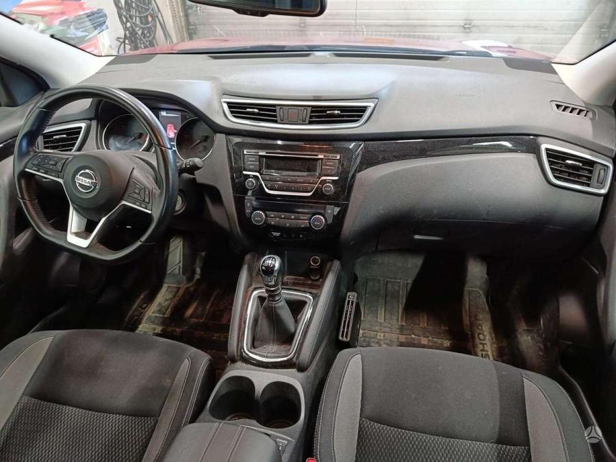 Sarkans Nissan Qashqai 2019 Viļņa, ar dzinēja tilpumu 1.33 L un nobraukumu 143 tūkst. km par 6800 €, foto 9 vietnē AUTOMOTO.COM.LV