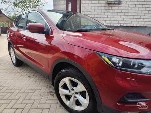 Red Nissan Qashqai 2019 in Telschi, with an engine capacity of 1.30 L and mileage of 143 thousand km for 9400 €, photo 4 on AUTOMOTO.COM.LV