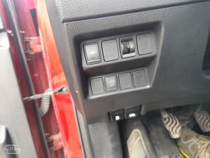Red Nissan Qashqai 2019 in Telschi, with an engine capacity of 1.30 L and mileage of 143 thousand km for 9400 €, photo 11 on AUTOMOTO.COM.LV