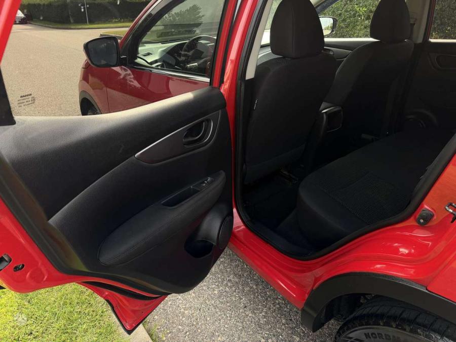 Sarkans Nissan Qashqai 2019 Viļņa, ar dzinēja tilpumu 1.20 L un nobraukumu 156 tūkst. km par 7850 €, foto 17 vietnē AUTOMOTO.COM.LV