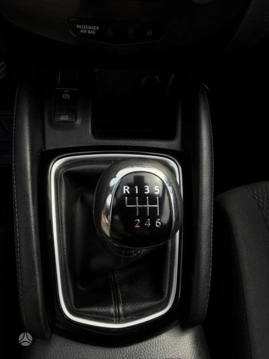 Sarkans Nissan Qashqai 2019 Viļņa, ar dzinēja tilpumu 1.20 L un nobraukumu 156 tūkst. km par 7850 €, foto 25 vietnē AUTOMOTO.COM.LV