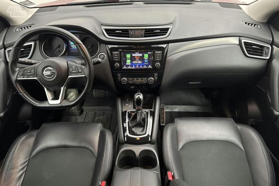 Red Nissan Qashqai 2020 in Kaunas, with an engine capacity of 0.00 L and mileage of 60 thousand km for 22472 €, photo 6 on AUTOMOTO.COM.LV