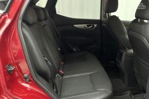 Red Nissan Qashqai 2020 in Kaunas, with an engine capacity of 0.00 L and mileage of 60 thousand km for 22472 €, photo 8 on AUTOMOTO.COM.LV