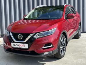 Red Nissan Qashqai 2020 in Vilnius, with an engine capacity of 1.30 L and mileage of 63 thousand km for 16900 €, photo  on AUTOMOTO.COM.LV