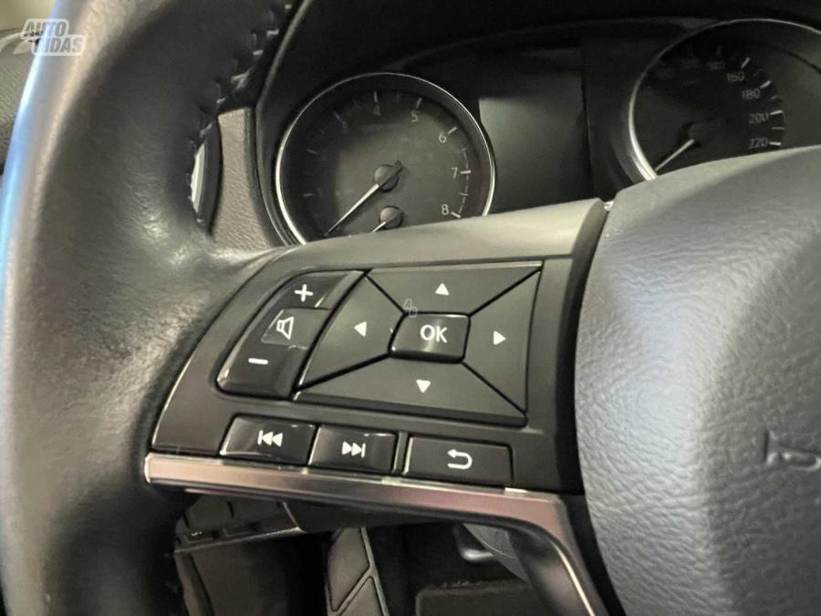 Sarkans Nissan Qashqai 2020 Viļņa, ar dzinēja tilpumu 1.30 L un nobraukumu 63 tūkst. km par 16900 €, foto 15 vietnē AUTOMOTO.COM.LV