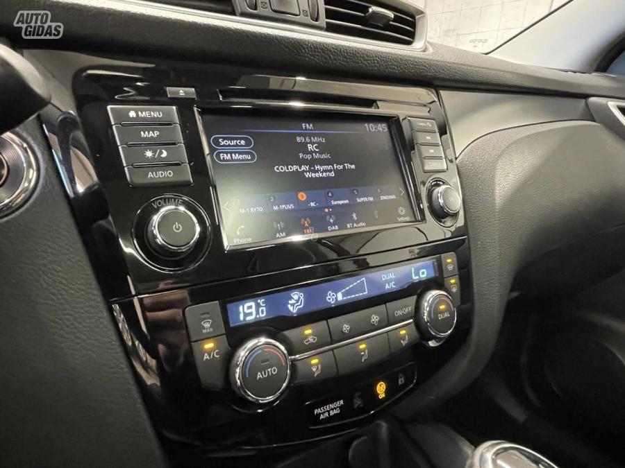Sarkans Nissan Qashqai 2020 Viļņa, ar dzinēja tilpumu 1.30 L un nobraukumu 63 tūkst. km par 16900 €, foto 24 vietnē AUTOMOTO.COM.LV