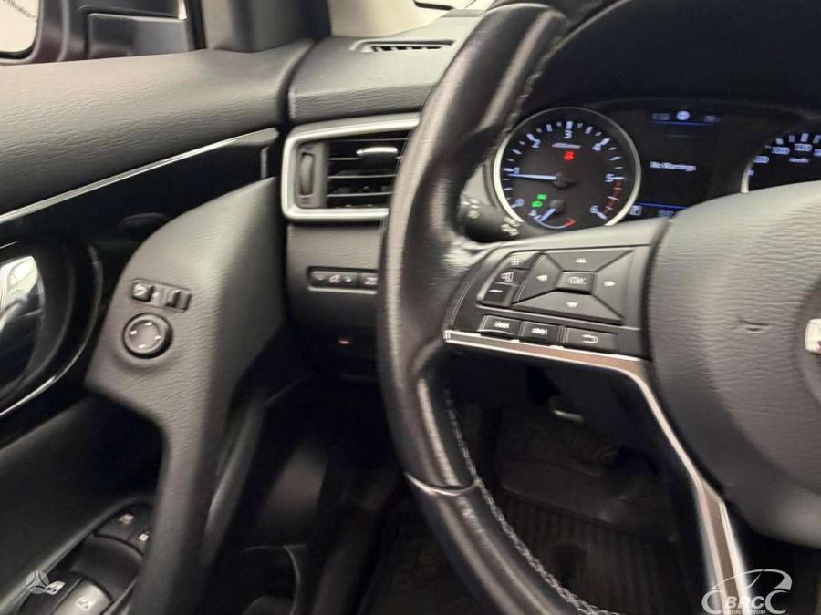 Sarkans Nissan Qashqai 2020 Viļņa, ar dzinēja tilpumu 1.46 L un nobraukumu 86 tūkst. km par 13800 €, foto 32 vietnē AUTOMOTO.COM.LV