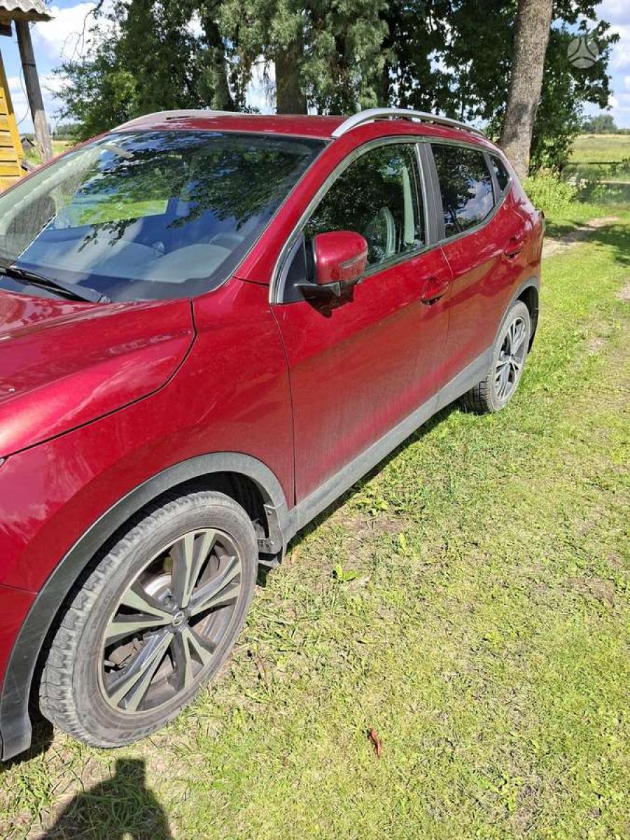 Sarkans Nissan Qashqai 2020 Viļņa, ar dzinēja tilpumu 1.33 L un nobraukumu 135 tūkst. km par 11900 €, foto 1 vietnē AUTOMOTO.COM.LV