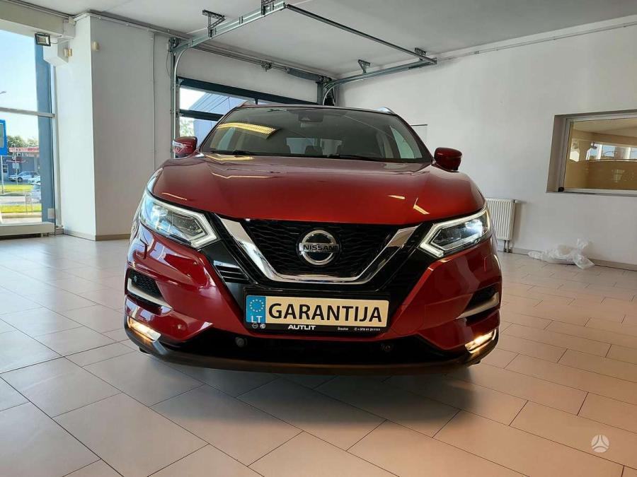 Sarkans Nissan Qashqai 2020 Šauļi, ar dzinēja tilpumu 1.33 L un nobraukumu 136 tūkst. km par 14900 €, foto 3 vietnē AUTOMOTO.COM.LV