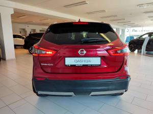 Sarkans Nissan Qashqai 2020 Šauļi, ar dzinēja tilpumu 1.33 L un nobraukumu 136 tūkst. km par 14900 €, foto 6 vietnē AUTOMOTO.COM.LV