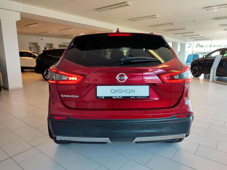 Sarkans Nissan Qashqai 2020 Šauļi, ar dzinēja tilpumu 1.33 L un nobraukumu 136 tūkst. km par 14900 €, foto 6 vietnē AUTOMOTO.COM.LV