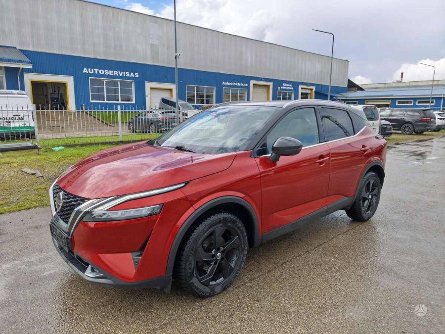 Sarkans Nissan Qashqai 2021 Šauļi, ar dzinēja tilpumu 1.33 L un nobraukumu 82 tūkst. km par 16900 €, foto 1 vietnē AUTOMOTO.COM.LV