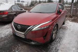 Red Nissan Qashqai 2022 in Utena, with an engine capacity of 1.33 L and mileage of 60 thousand km for 16500 €, photo 4 on AUTOMOTO.COM.LV