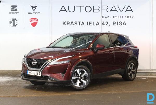 Red Nissan Qashqai 2022 in Riga, with an engine capacity of 1.30 L and mileage of 66 thousand km for 20800 €, photo 1 on AUTOMOTO.COM.LV