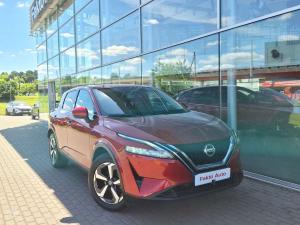 Red Nissan Qashqai 2022 in Vilnius, with an engine capacity of 1.33 L and mileage of 48 thousand km for 20900 €, photo 7 on AUTOMOTO.COM.LV