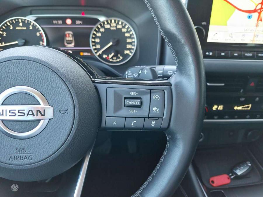 Red Nissan Qashqai 2022 in Vilnius, with an engine capacity of 1.33 L and mileage of 48 thousand km for 20900 €, photo 15 on AUTOMOTO.COM.LV