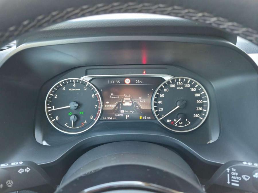 Red Nissan Qashqai 2022 in Vilnius, with an engine capacity of 1.33 L and mileage of 48 thousand km for 20900 €, photo 19 on AUTOMOTO.COM.LV
