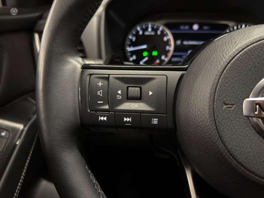 Red Nissan Qashqai 2022 in Vilnius, with an engine capacity of 1.33 L and mileage of 62 thousand km for 21900 €, photo 18 on AUTOMOTO.COM.LV