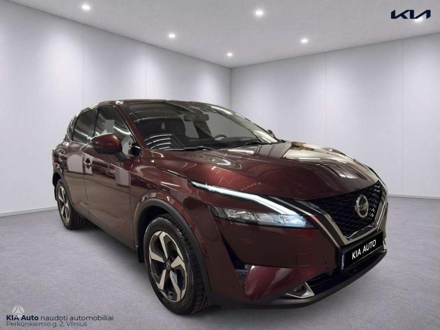 Red Nissan Qashqai 2022 in Vilnius, with an engine capacity of 1.33 L and mileage of 62 thousand km for 21900 €, photo 24 on AUTOMOTO.COM.LV
