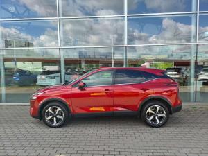 Red Nissan Qashqai 2022 in Vilnius, with an engine capacity of 1.33 L and mileage of 69 thousand km for 22500 €, photo 3 on AUTOMOTO.COM.LV
