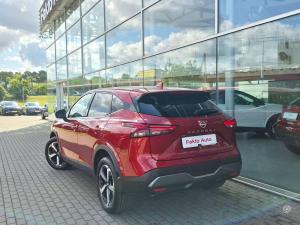 Red Nissan Qashqai 2022 in Vilnius, with an engine capacity of 1.33 L and mileage of 69 thousand km for 22500 €, photo 4 on AUTOMOTO.COM.LV