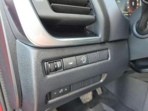 Red Nissan Qashqai 2022 in Vilnius, with an engine capacity of 1.33 L and mileage of 69 thousand km for 22500 €, photo 12 on AUTOMOTO.COM.LV