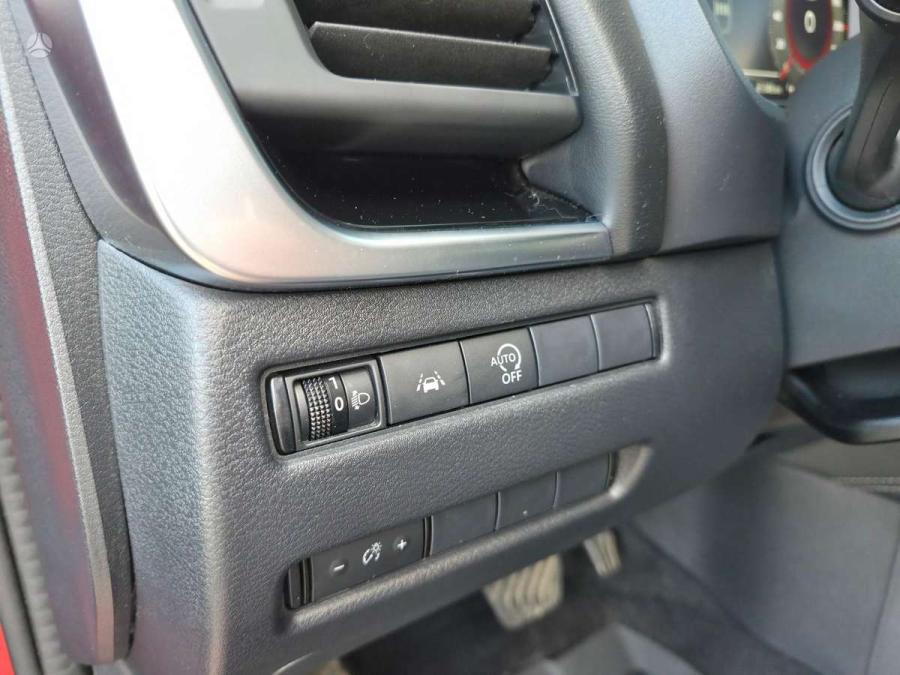 Red Nissan Qashqai 2022 in Vilnius, with an engine capacity of 1.33 L and mileage of 69 thousand km for 22500 €, photo 12 on AUTOMOTO.COM.LV