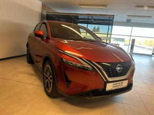 Red Nissan Qashqai 2023 in Siauliai, with an engine capacity of 1.50 L and mileage of 28 thousand km for 25000 €, photo 2 on AUTOMOTO.COM.LV
