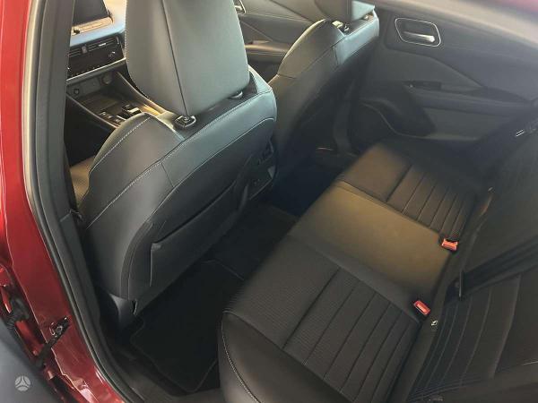 Red Nissan Qashqai 2023 in Siauliai, with an engine capacity of 1.50 L and mileage of 28 thousand km for 25000 €, photo 11 on AUTOMOTO.COM.LV